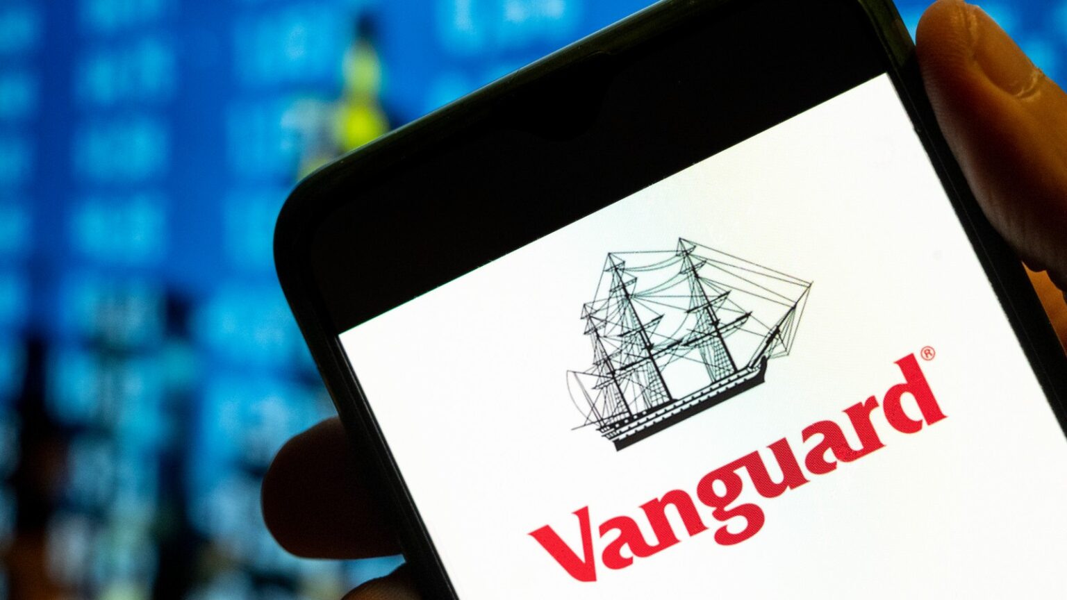 Vanguard Embraces AI Revolution in $13 Billion Stock Funds Ahead of ...